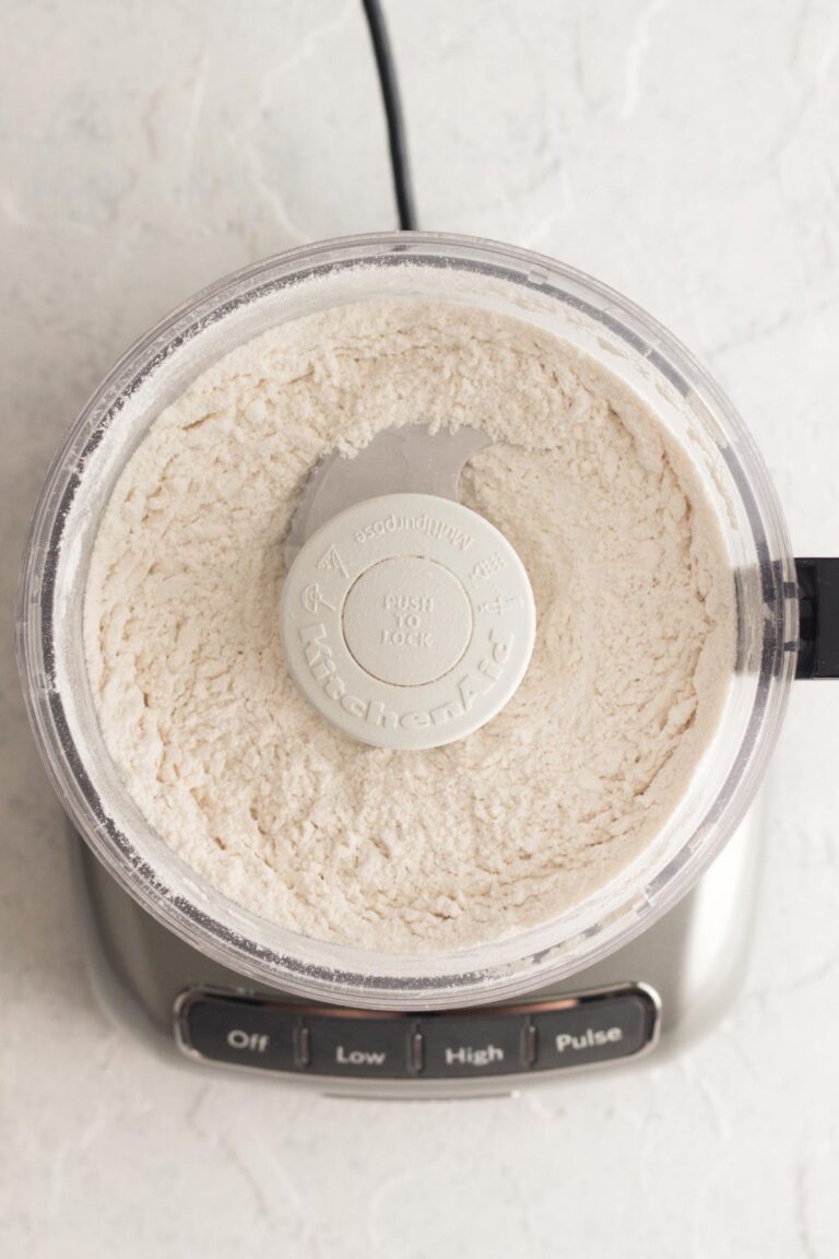 Perfect Homemade Pie Crust in a Food Processor with Step-by-Step Photos ...