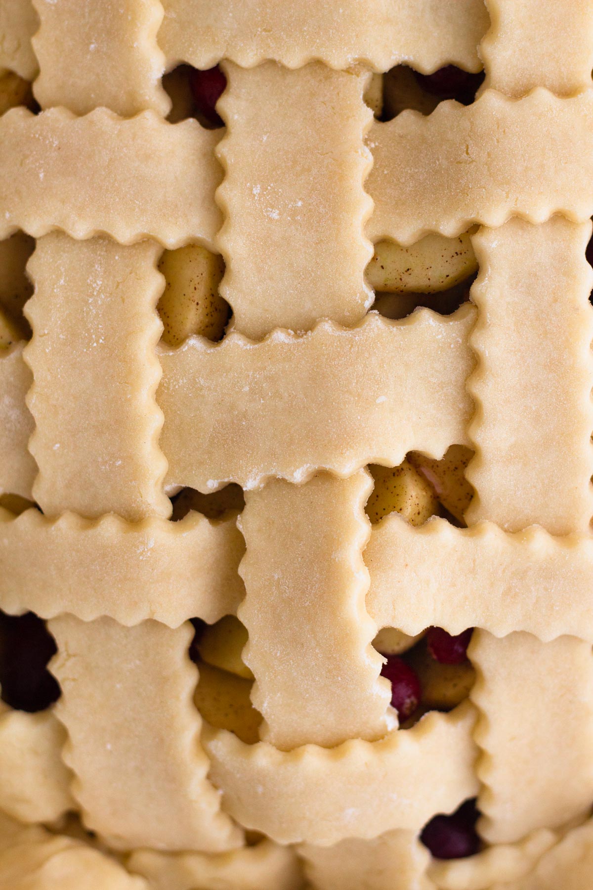 How to Make a Lattice Pie Crust - Always Eat Dessert